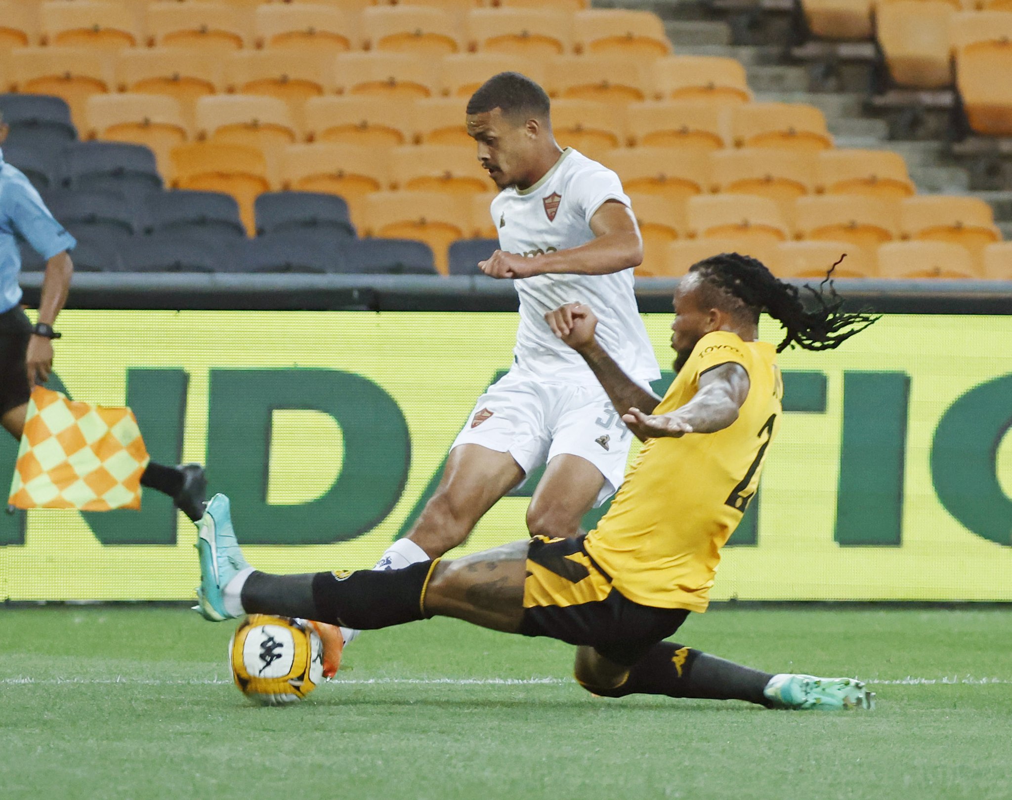 STELLENBOSCH CEMENT SECOND SPOT WITH VICTORY OVER KAIZER CHIEFS AT FNB ...