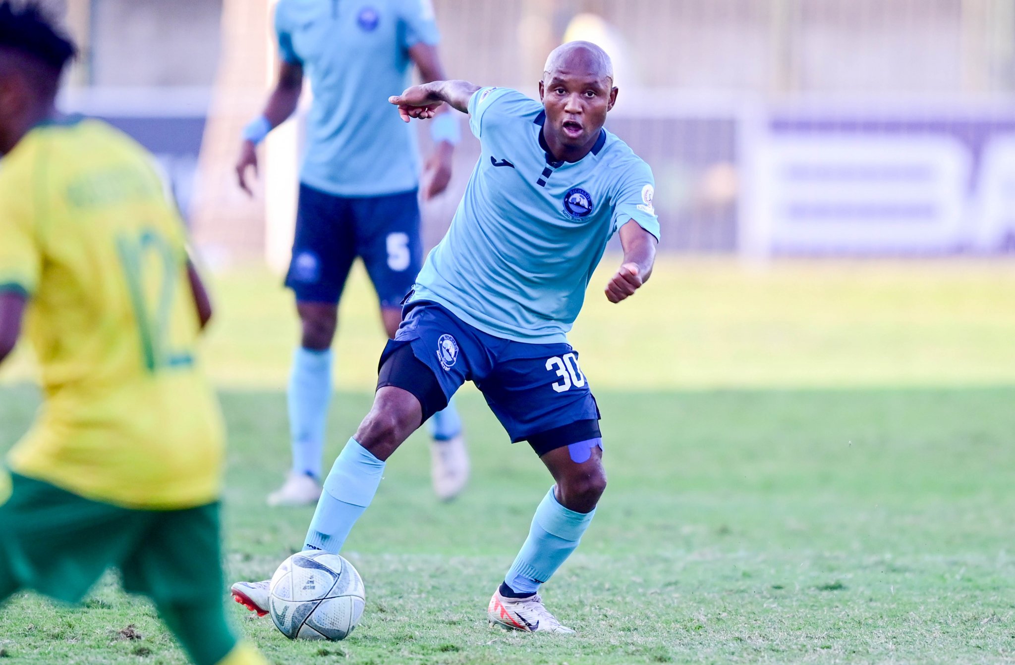 TRANSFER NEWS: SANELE BARNS CLAIMS A MOVE TO KAIZER CHIEFS WAS NEVER AN OPTION | Sbnews