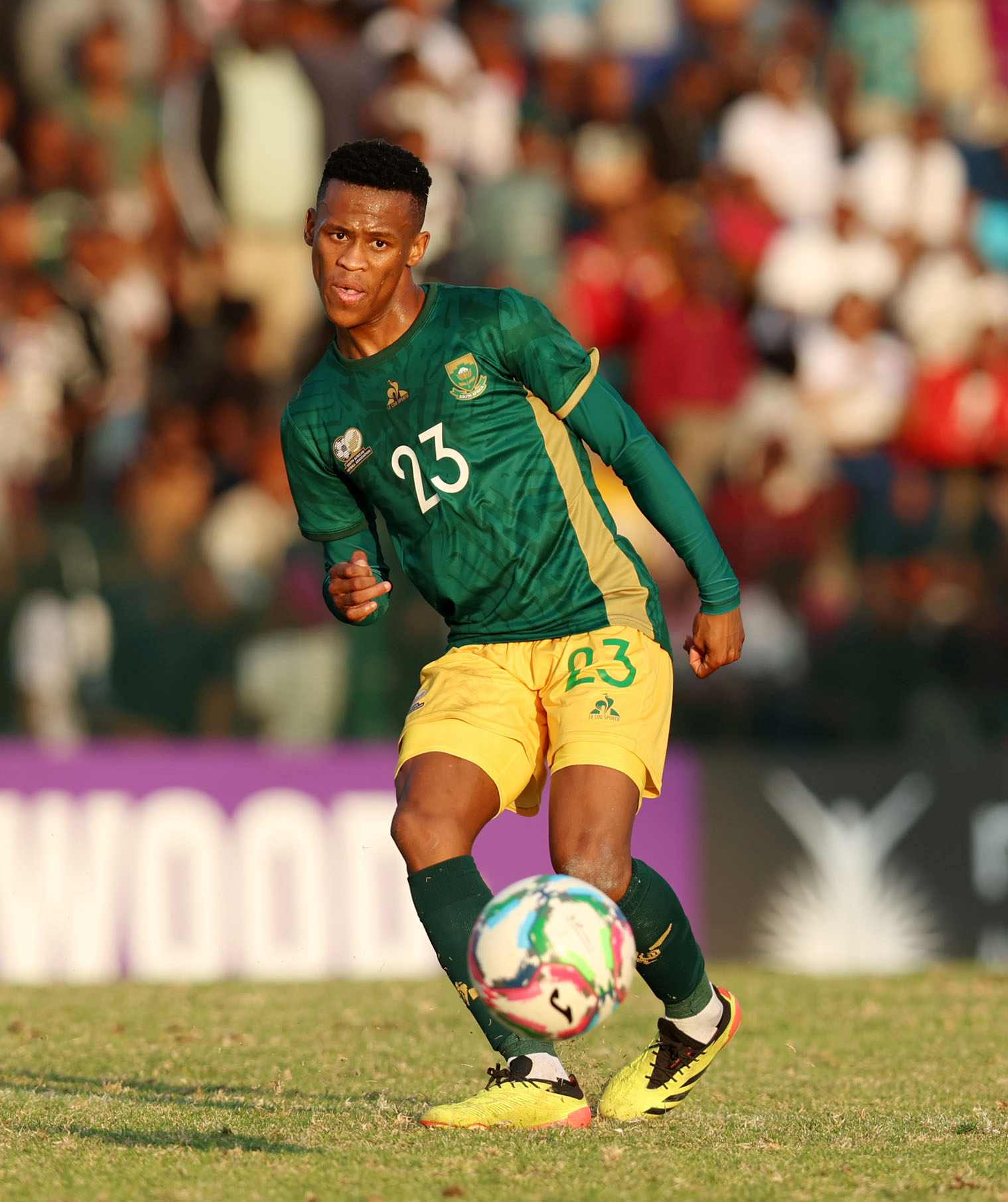 Kaizer Chiefs Eye Talented Winger Asanele Velebayi From Relegated Cape Town Spurs | Sbnews