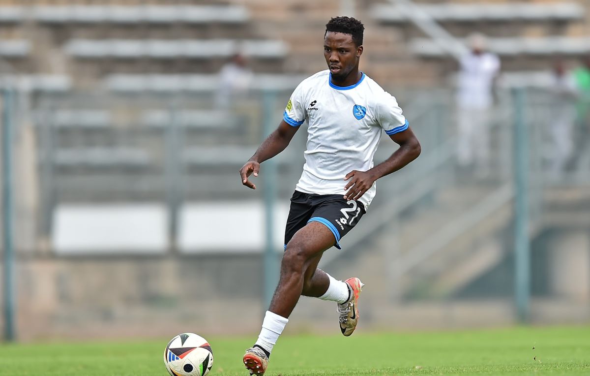 Durban City Defender Sinamandla Zondi Dies After Collapsing During A ...